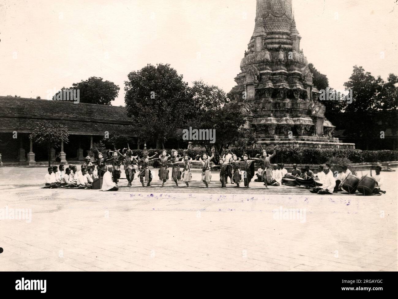 Dancers in a temple courtyard, Cambodia, c.1920s Stock Photo - Alamy