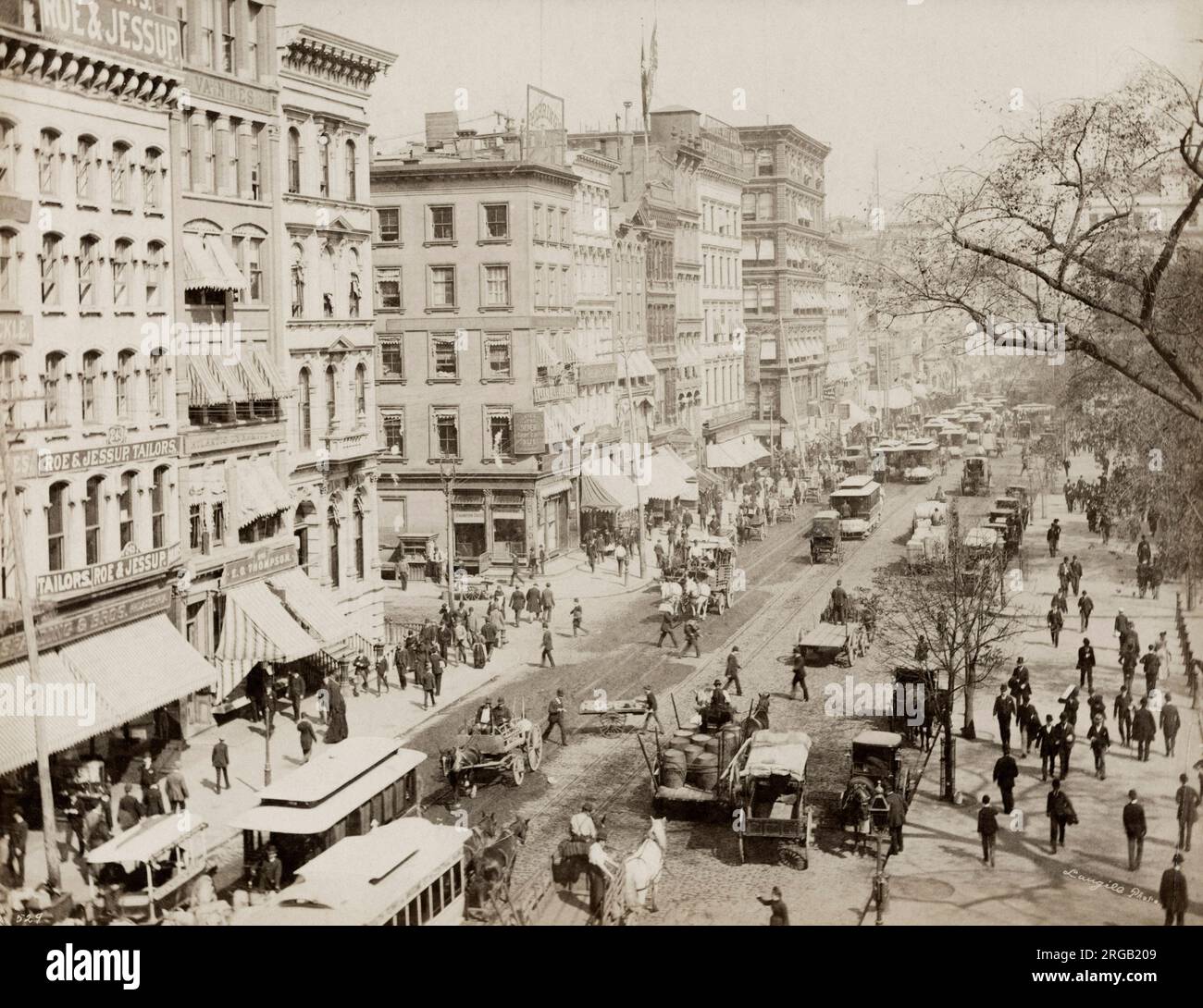 Broadway new york city old photo hi-res stock photography and images ...
