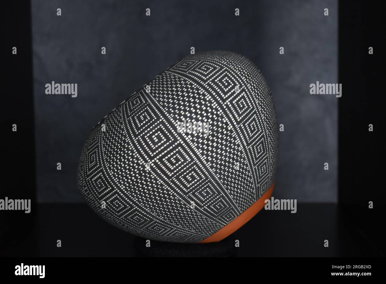 Native American Pottery Stock Photo - Alamy