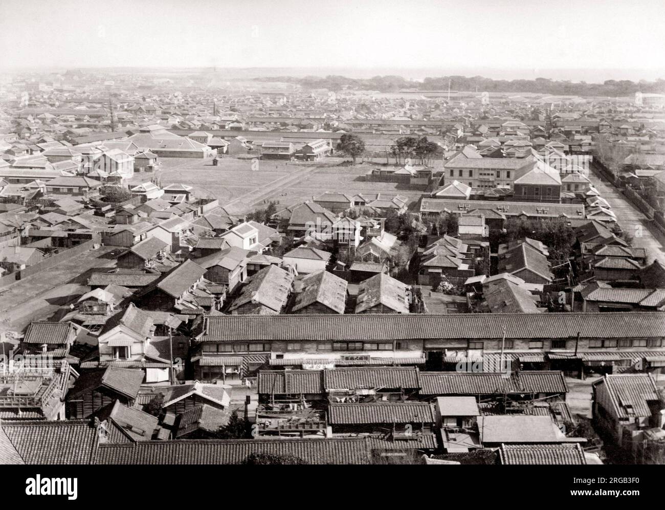 c.1880's Japan - rooftop view of Tokyo Stock Photo - Alamy