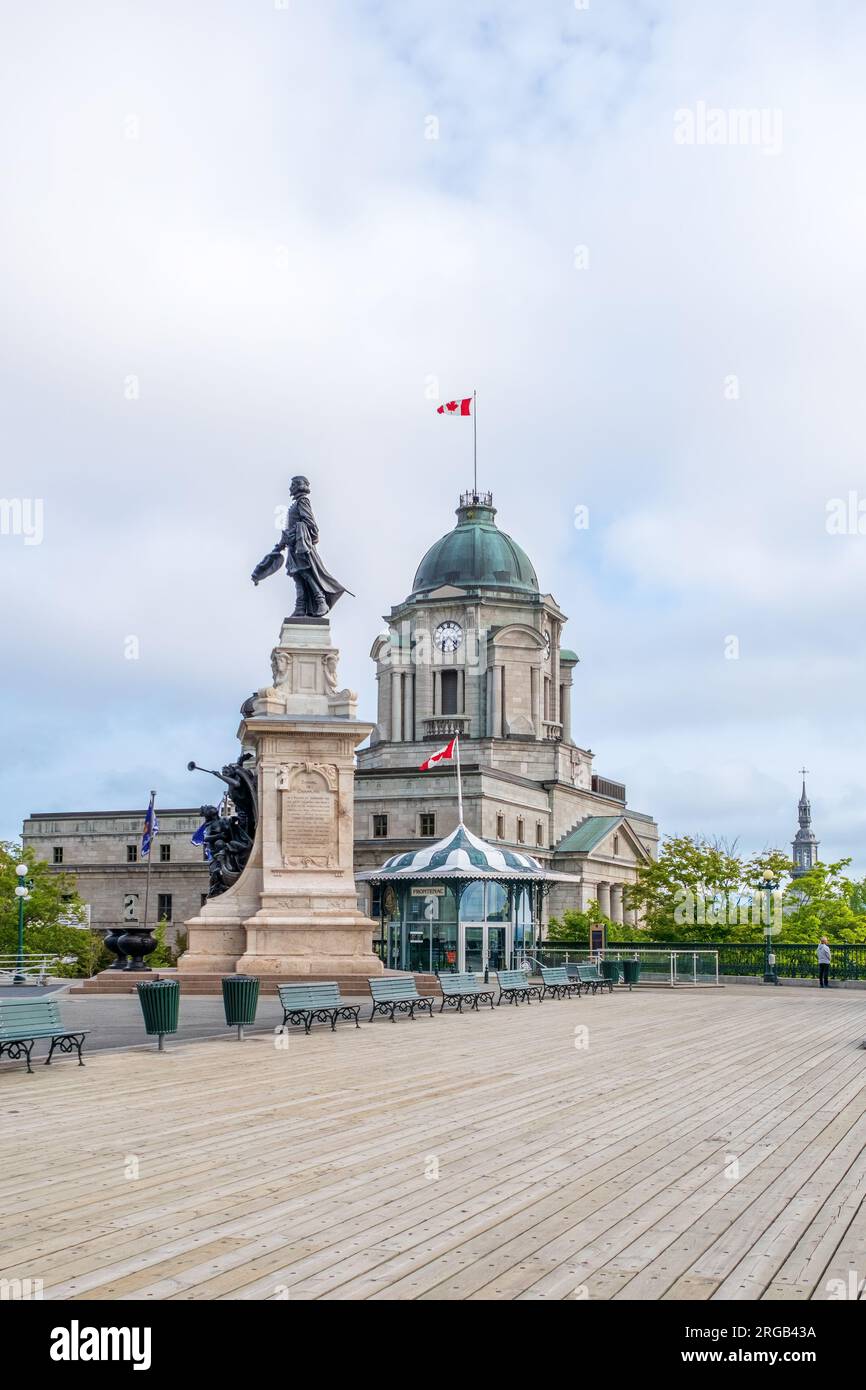 Boardwalk overlooking the St Lawrence River in Old Quebec City. A ...