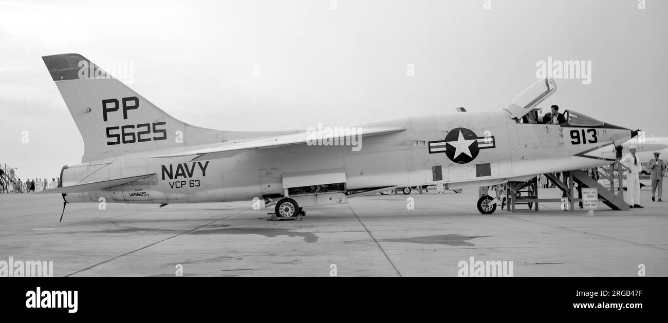 United States Navy - Vought F8U-1P Crusader 145625 Stock Photo - Alamy