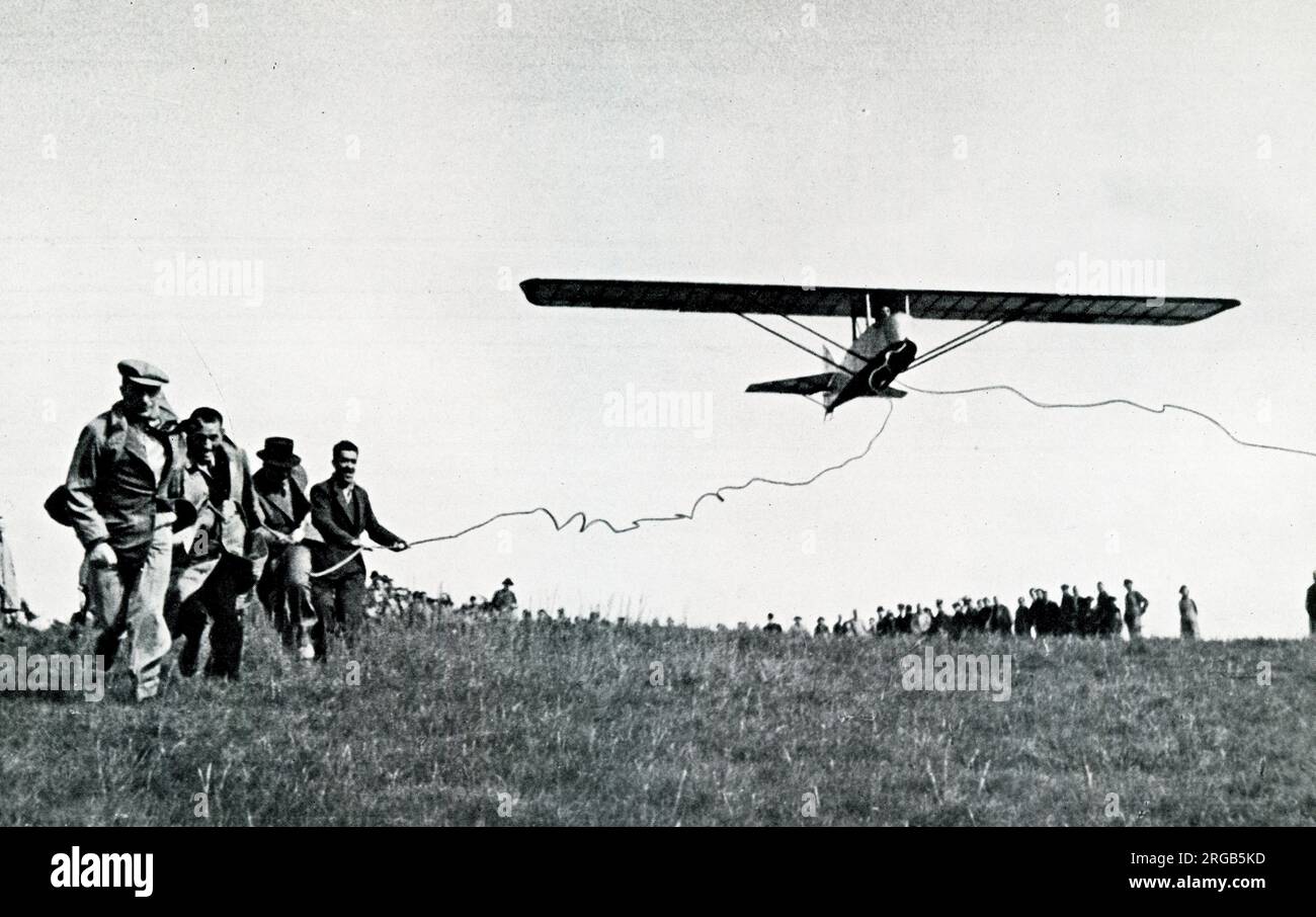 A glider catapulted into the air Stock Photo - Alamy