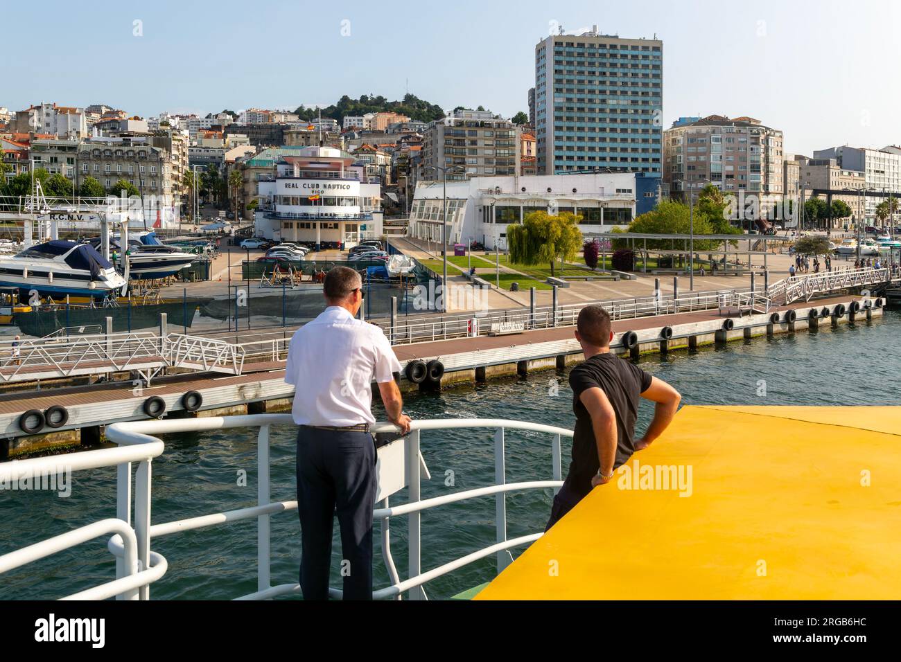 Ferry boat arriving waterfront area quayside ferry terminal Peirao ...