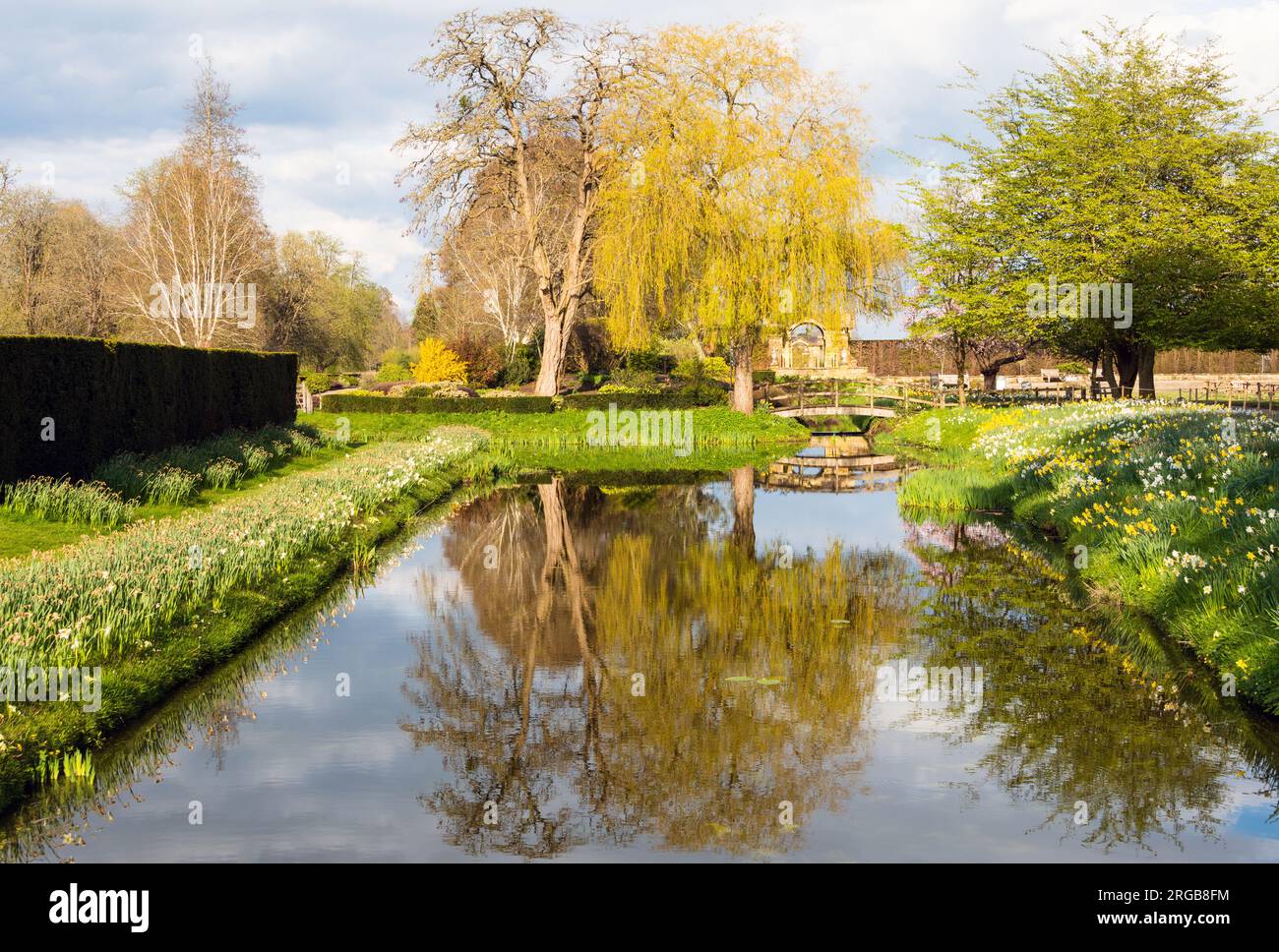 Spring in Hever Castle gardens, Kent, England Stock Photo - Alamy