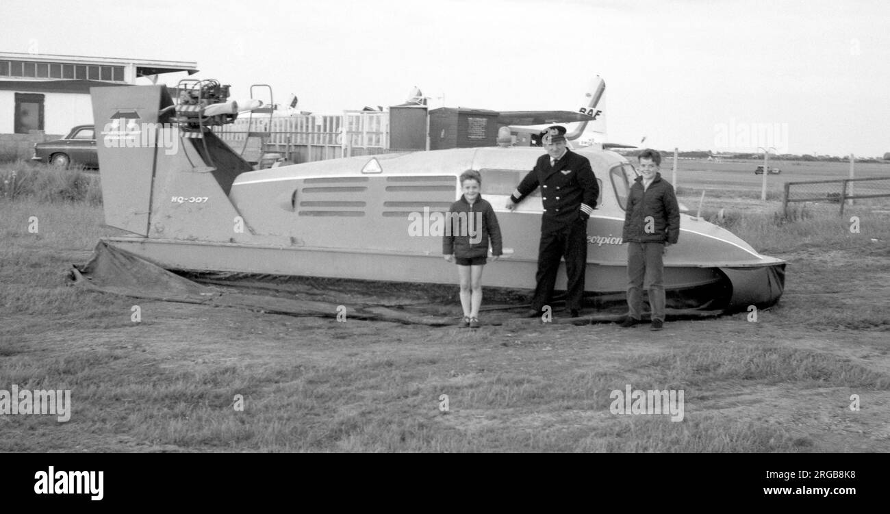 Hoverquipment HQ-007 Scorpion hovercraft, at Lydd Airport, behind the ...