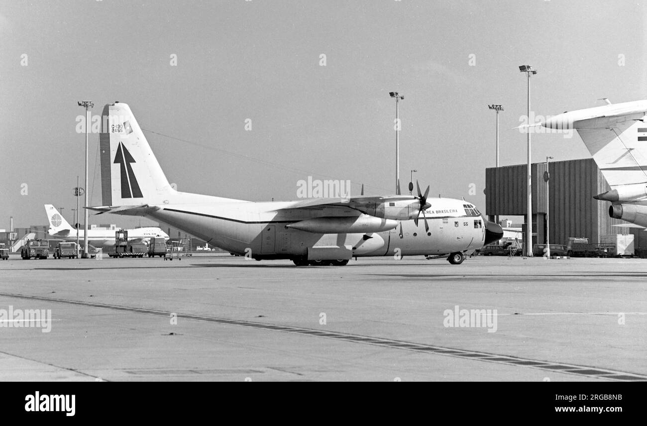 Brazilian Air Force - Lockheed C-130E Hercules 2455, at London Heathrow ...