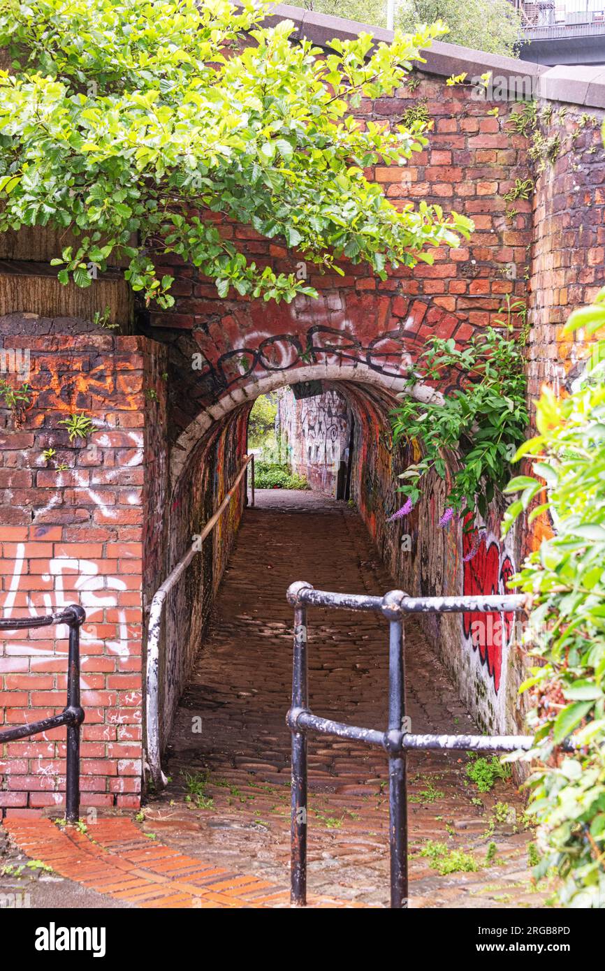 The Rochdale Canal Towpath Foot Tunnel underneath New Union St. Ancoats ...