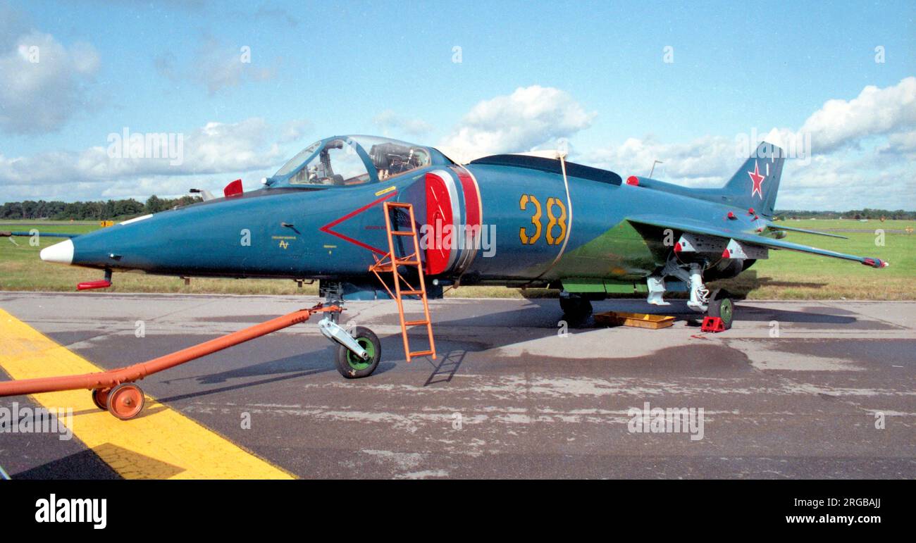 Yakovlev yak 38 yakovlev yak 38 yakovlev hi-res stock photography and ...