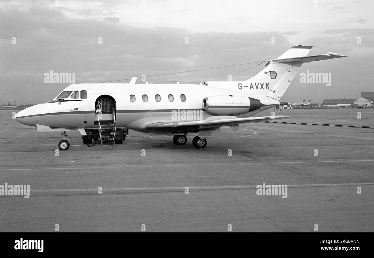 Hawker Siddeley HS.125-3B/RA G-AVXK (msn 25143), of Shell Aviation, at ...