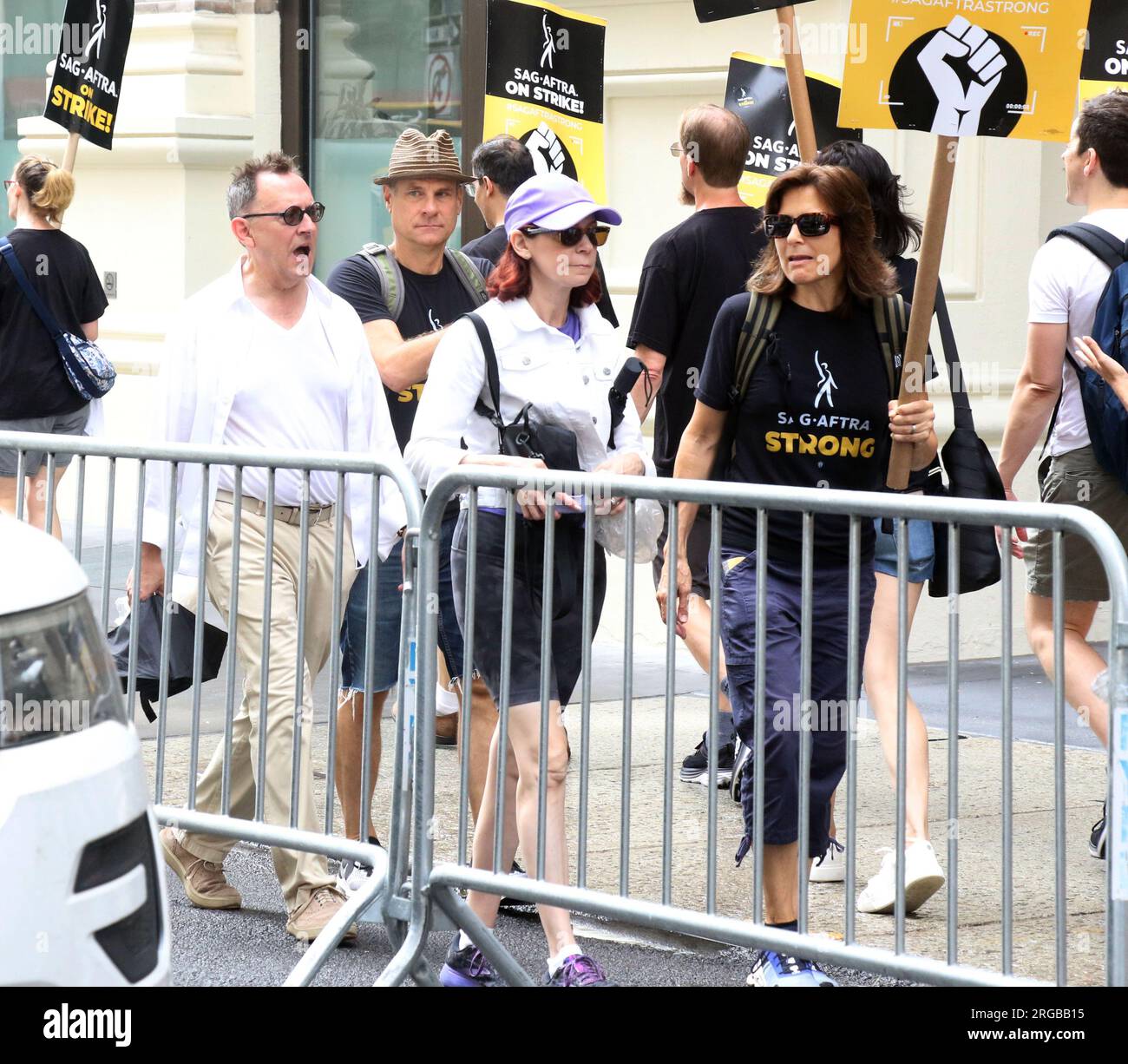 New York, NY, USA. 7th Aug, 2023. Michael Emerson, Carrie Preston seen on the picket line in ...