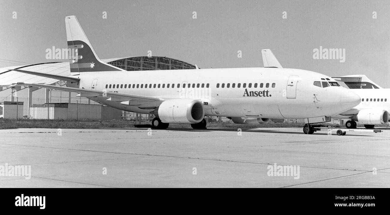 Boeing 737-377(WL) VH-CZI, of Ansett Australia Stock Photo - Alamy