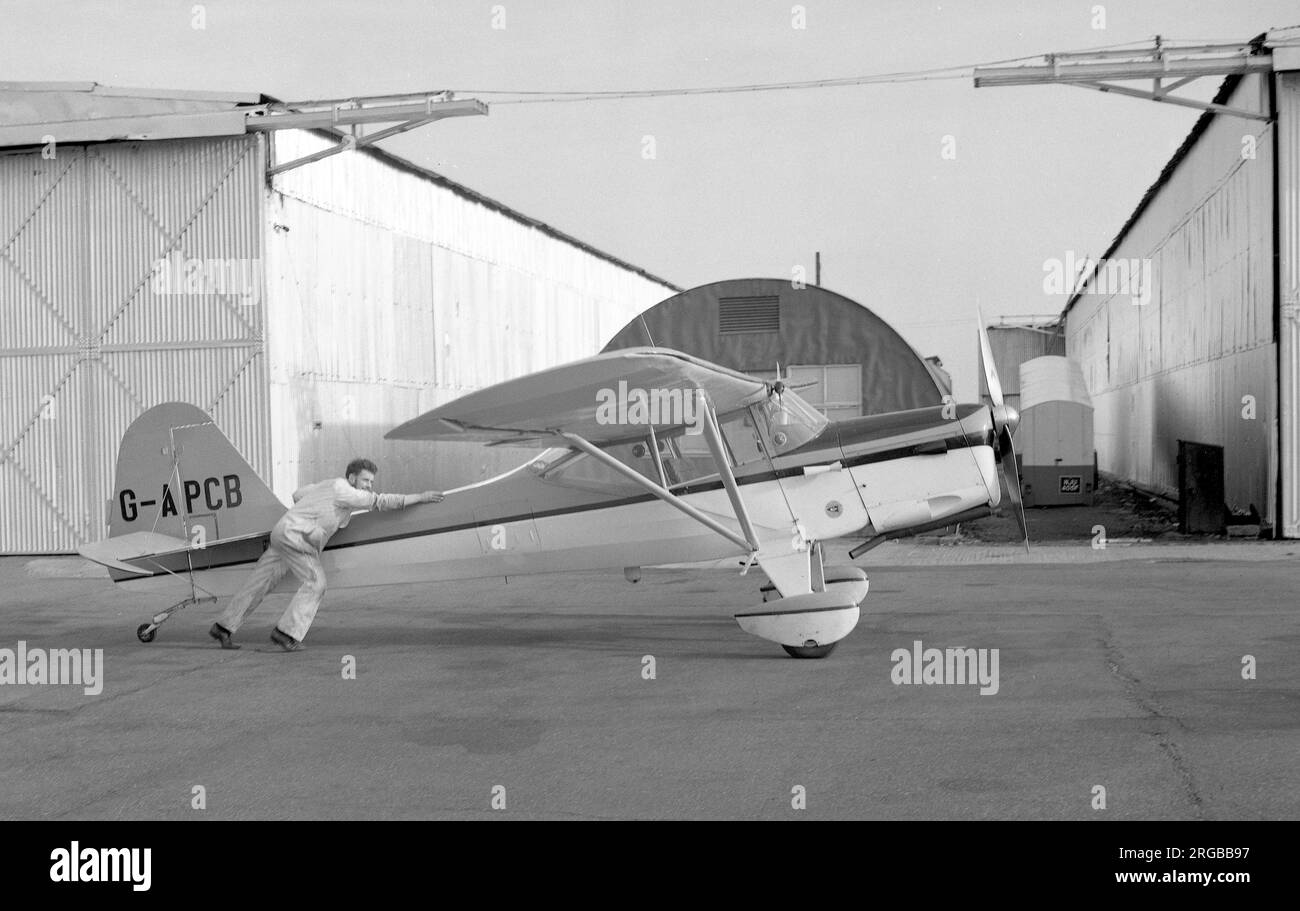 Auster J-5Q Alpine G-APCB (msn 3204), at Blackpool-Squire's Gate ...