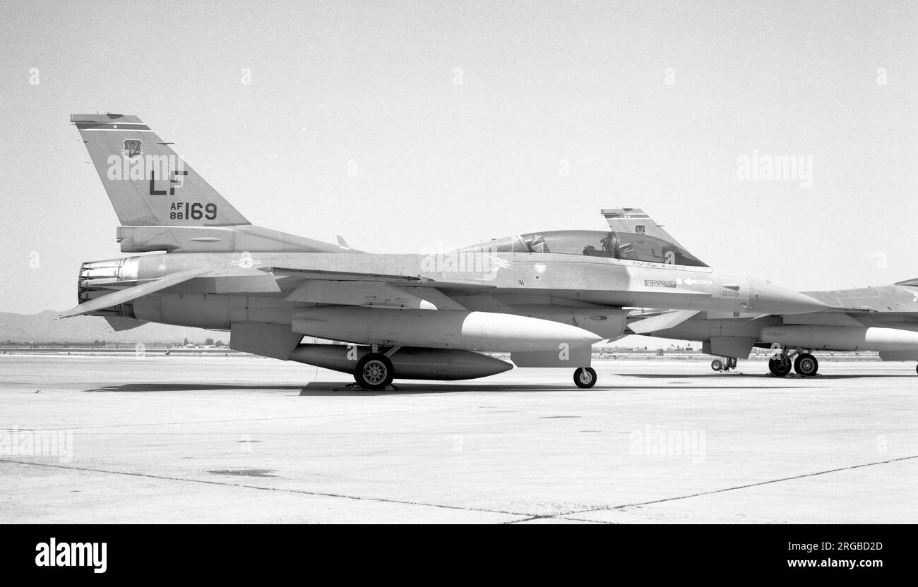 58th tactical fighter training wing Black and White Stock Photos ...
