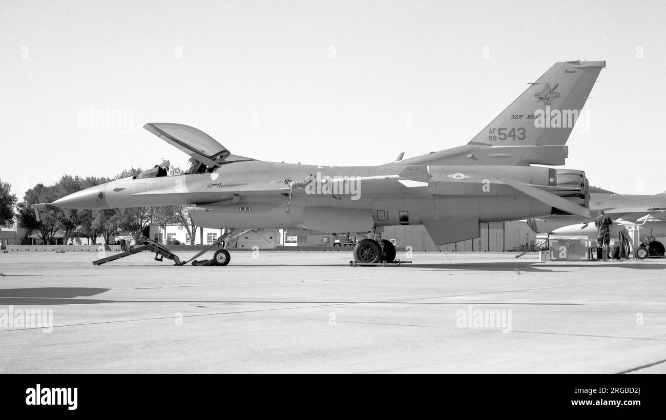 United States Air Force - General Dynamics F-16B Block 15G Fighting ...