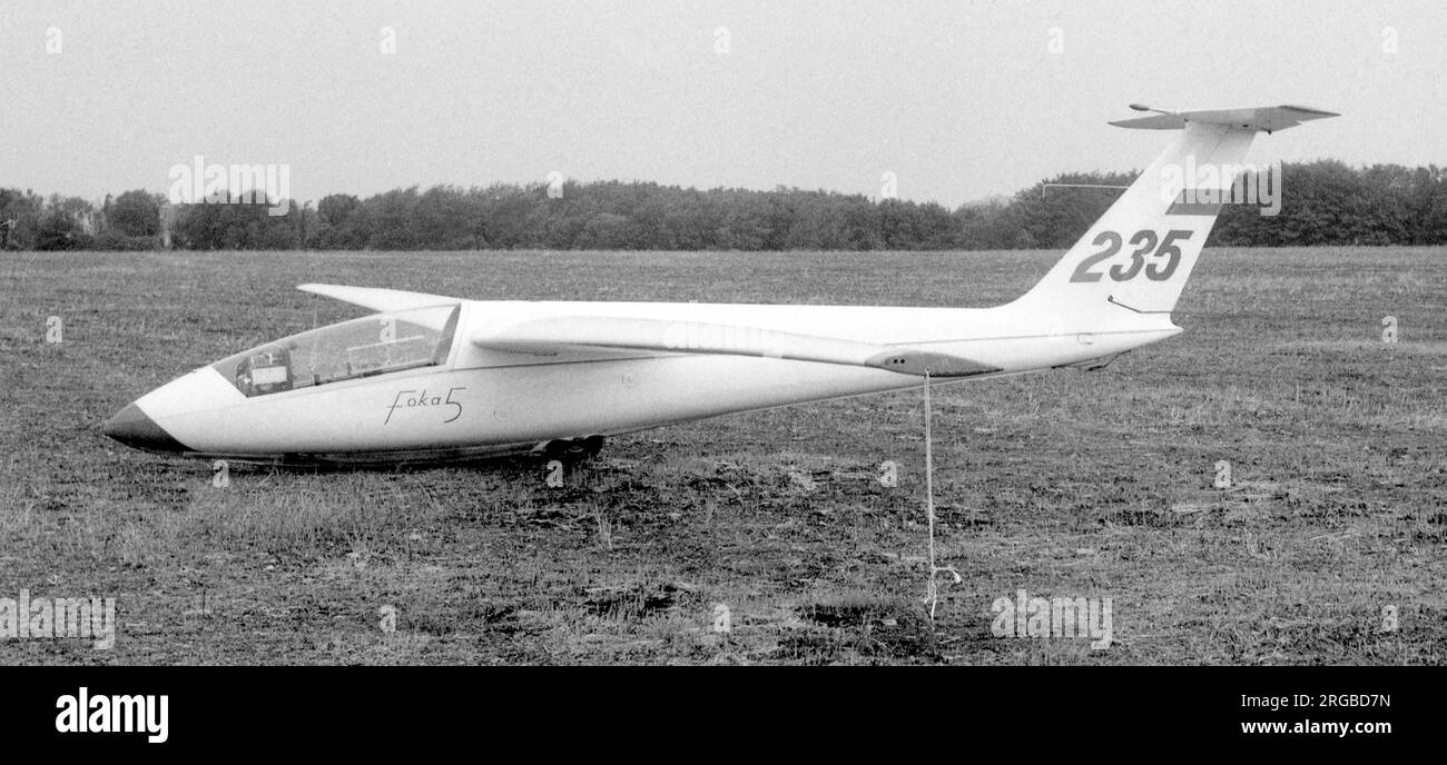 SZD-32A Foka 5 '235', at a regional gliding competition in the 1980s ...