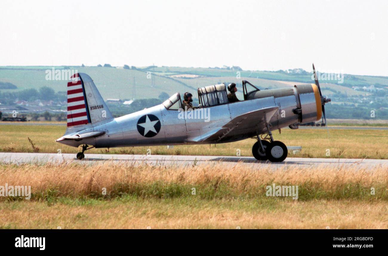 Vultee BT-15 Valiant N58566 (msn 10670, model V-54 Stock Photo - Alamy
