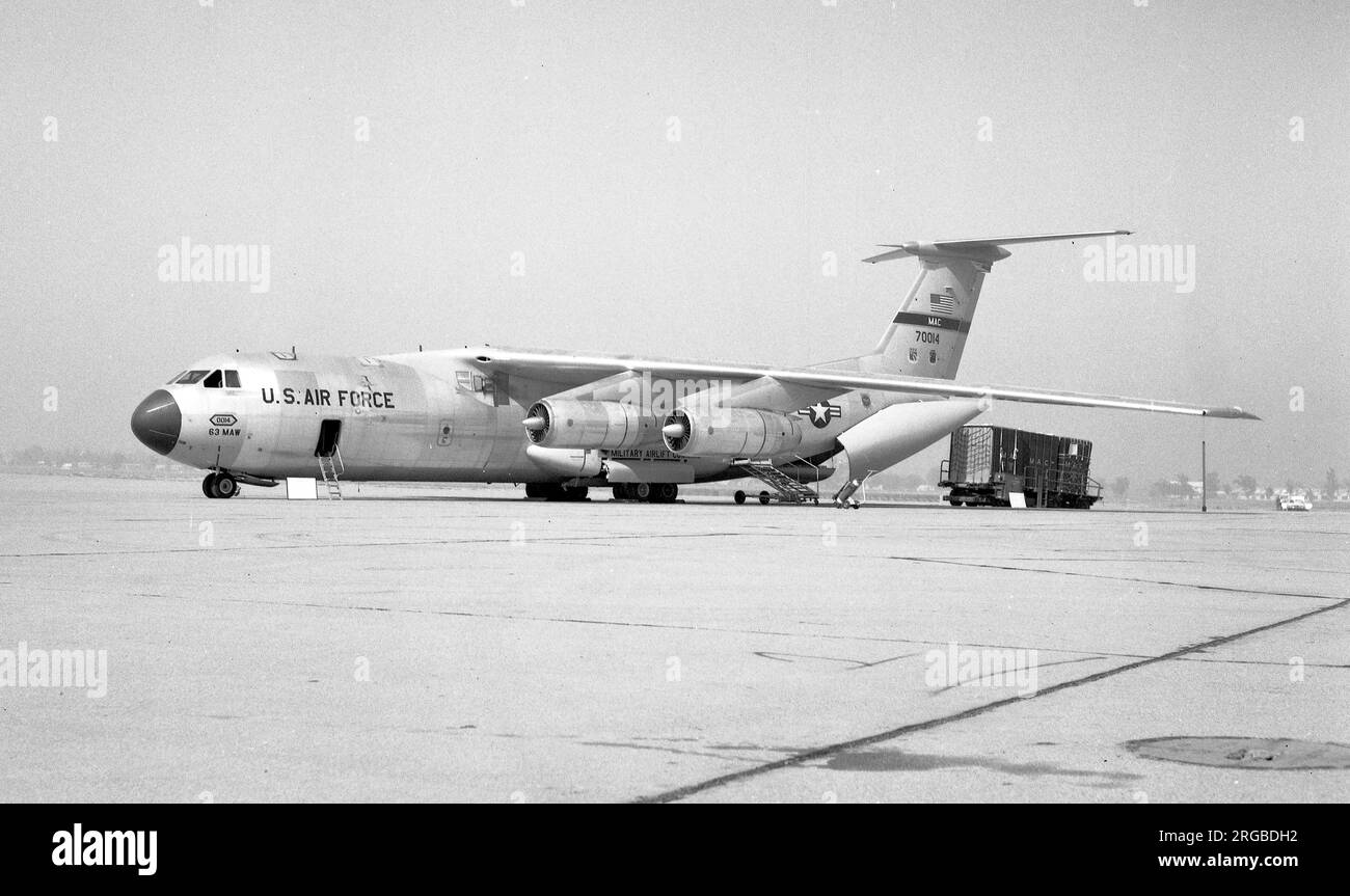 United States Air Force - Lockheed C-141A-LM Starlifter 67-0014 (msn ...