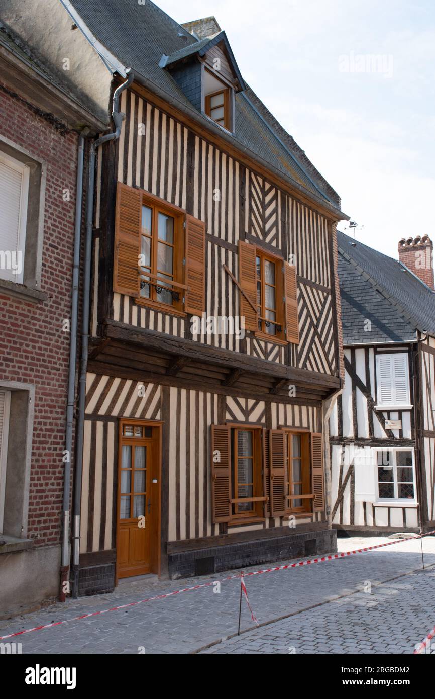 Old timber buildings hi-res stock photography and images - Alamy