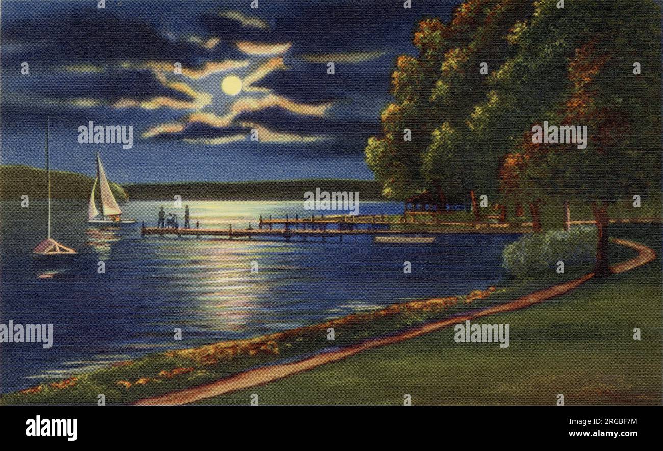 Moonlight on water hi-res stock photography and images - Alamy