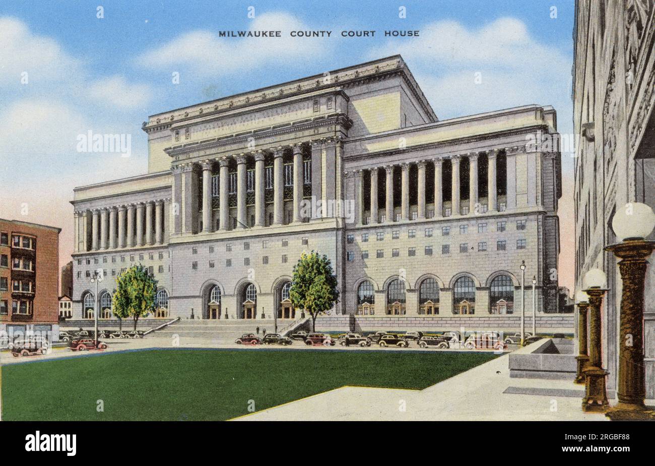 White courthouse hi-res stock photography and images - Alamy