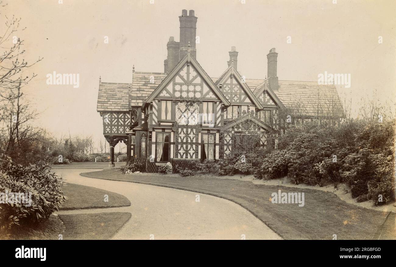 Mock Tudor building, Cheshire Stock Photo - Alamy