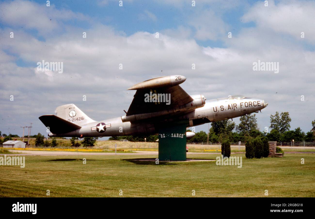 Martin RB-57A-MA 52-1426 The first RB-57A produced and was initially ...