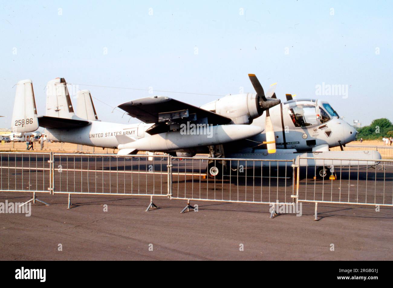 Side looking airborne radar hi-res stock photography and images - Alamy