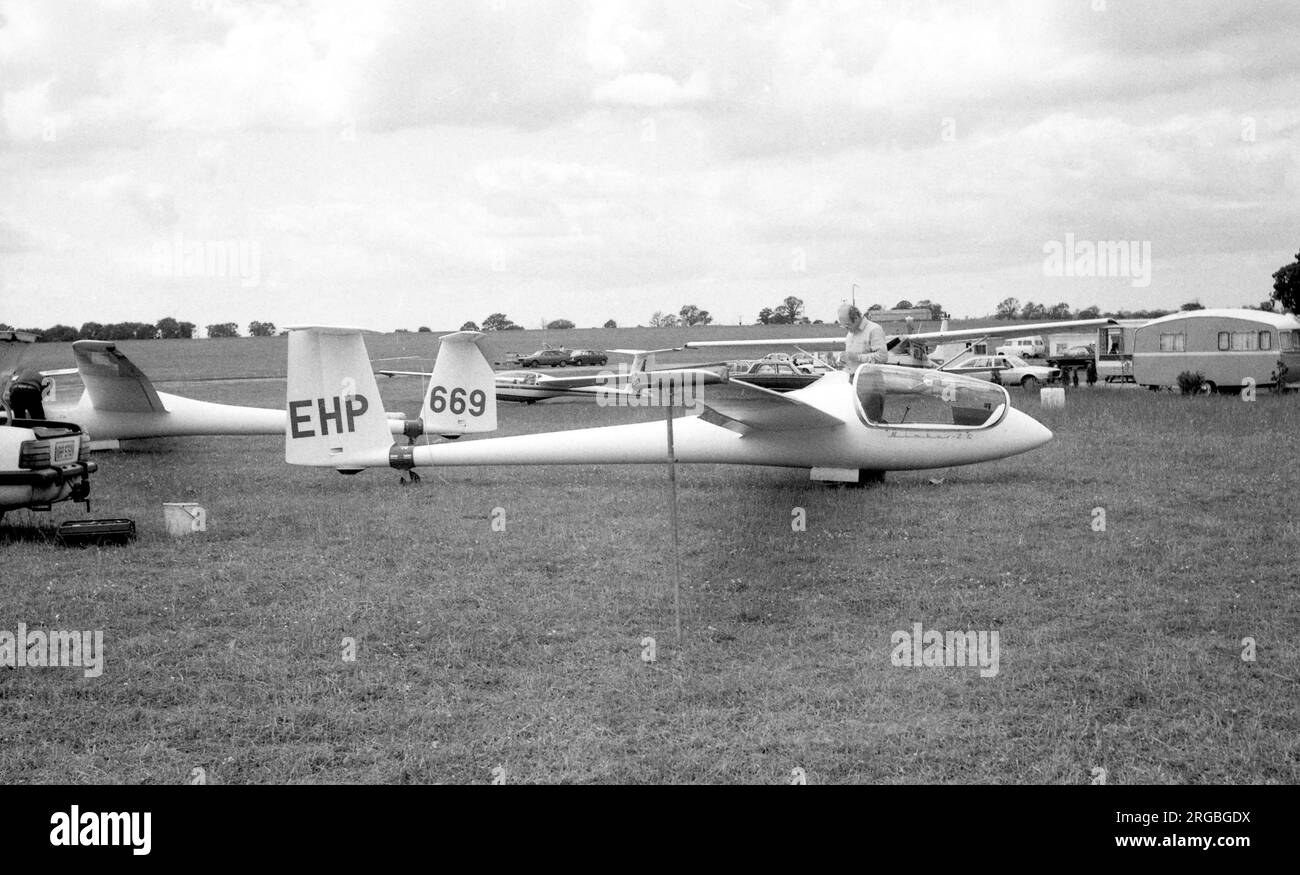 Schempp hirth nimbus hi-res stock photography and images - Alamy