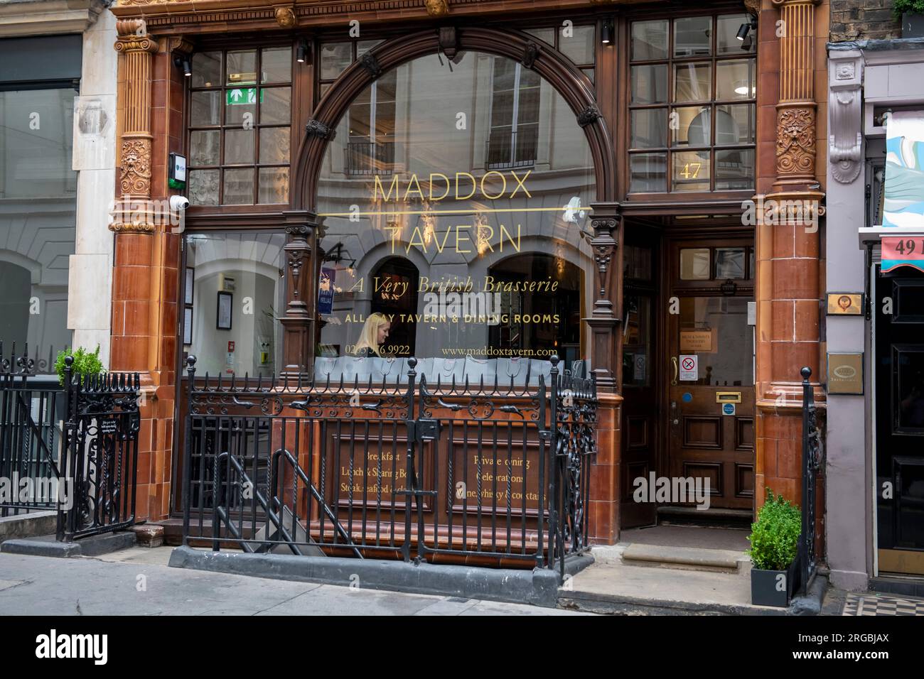 Maddox Tavern in Mayfair Stock Photo - Alamy