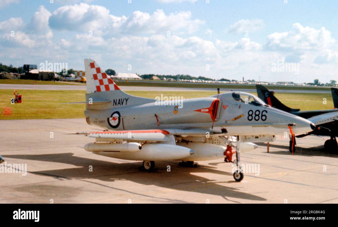Royal Australian Navy - Douglas A-4G Skyhawk N13-154907 (msn 13780 ...