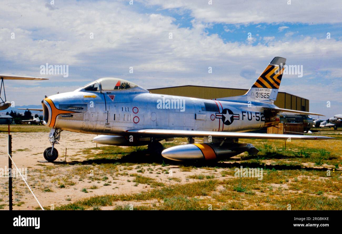 North American F-86H-10-NH Sabre 53-1525 (msn 203-297), on display at ...