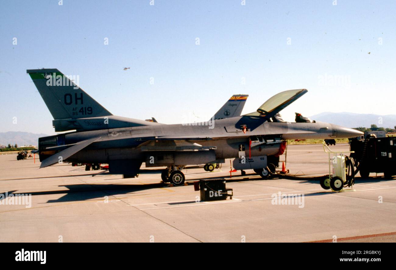 United States Air Force (USAF) - General Dynamics F-16C Block 25F ...