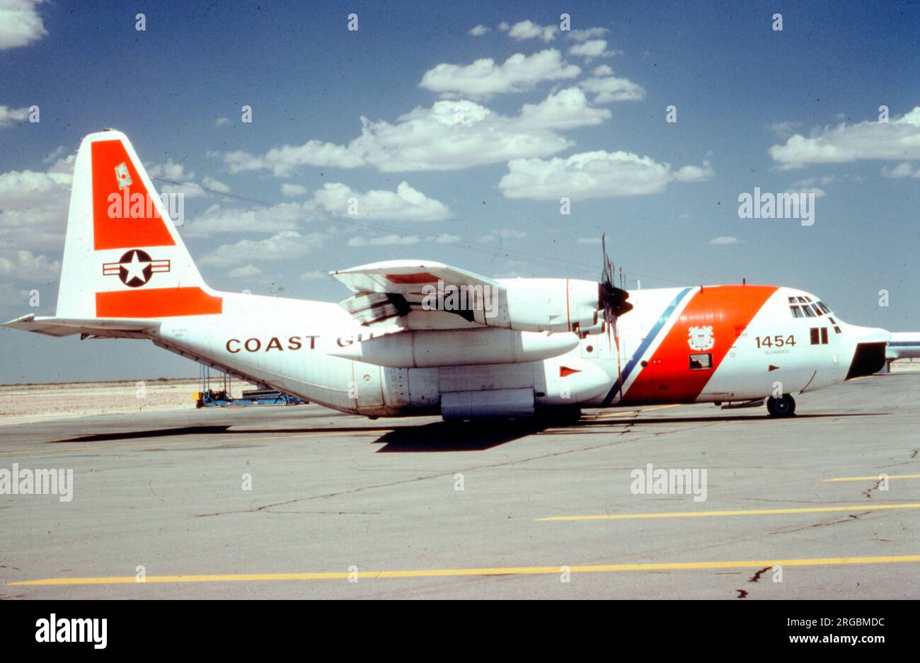 Lockheed hc 130h hércules hi-res stock photography and images - Alamy