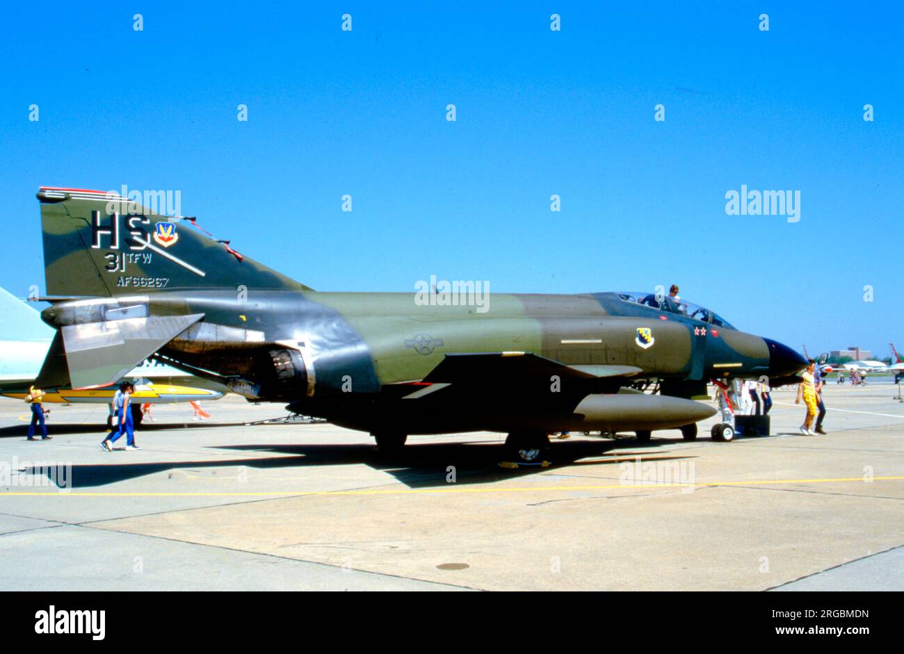 United States Air Force (USAF) - McDonnell F-4D-29-MC Phantom 66-0267 ...