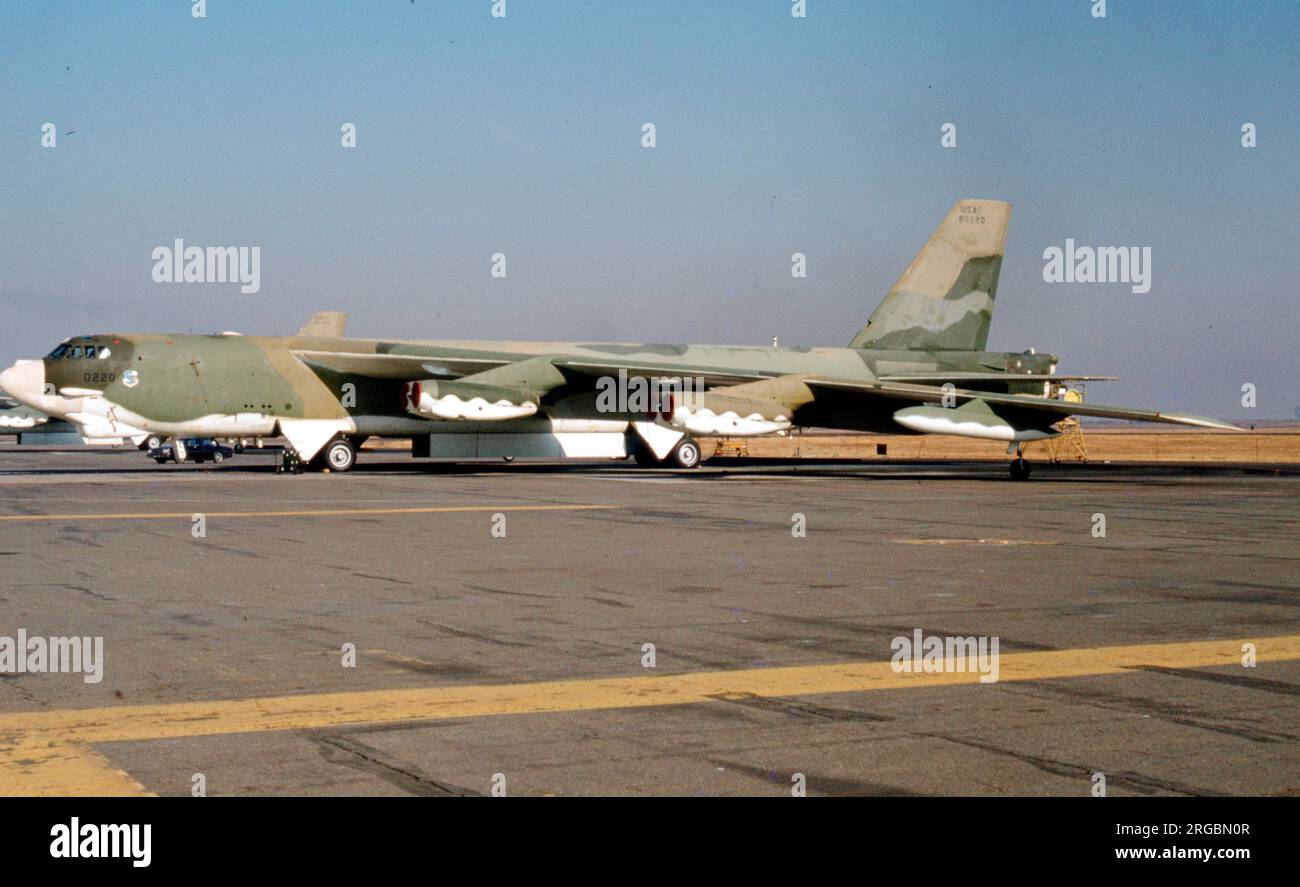 United States Air Force (USAF) - Boeing B-52G-105-BW Stratofortress 58 ...