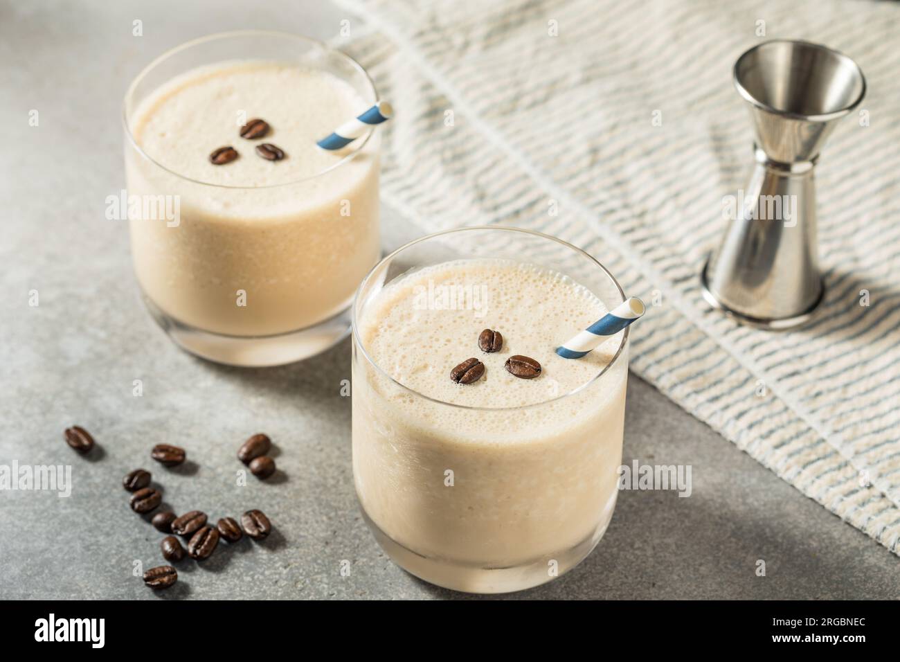 Frozen white russian hi-res stock photography and images - Alamy