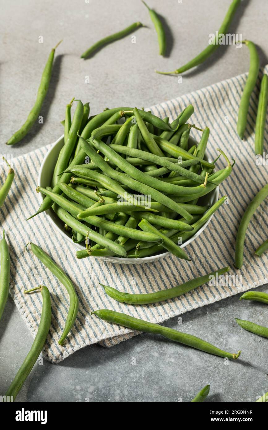 Organic Raw French Green Beans in a Bowl Stock Photo - Alamy