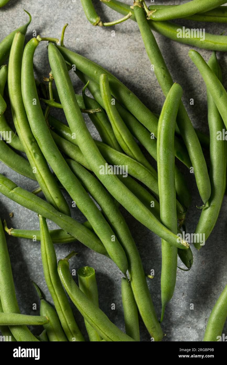 Organic Raw French Green Beans in a Bowl Stock Photo - Alamy
