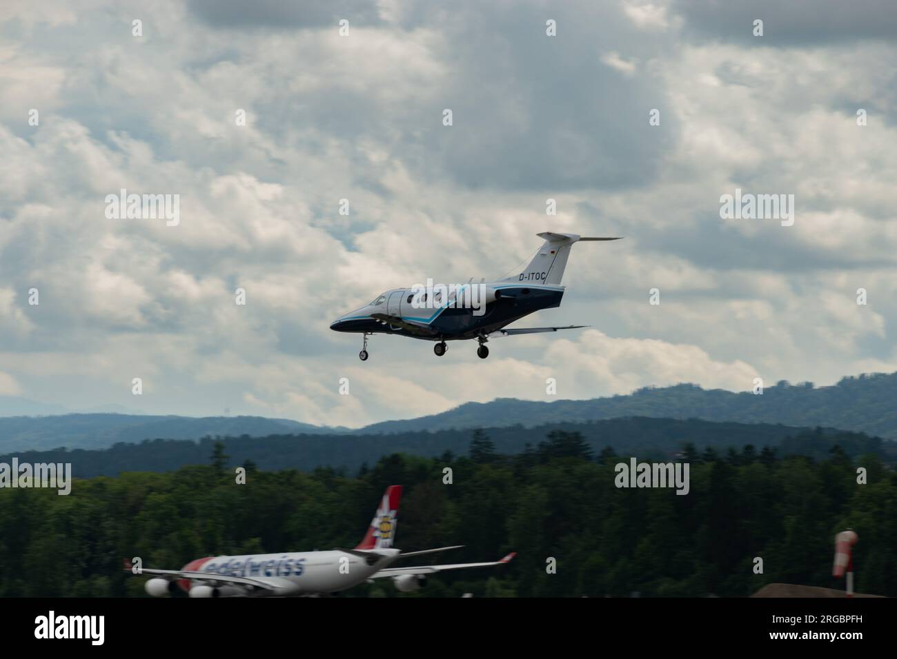 Beech 390 hi-res stock photography and images - Alamy
