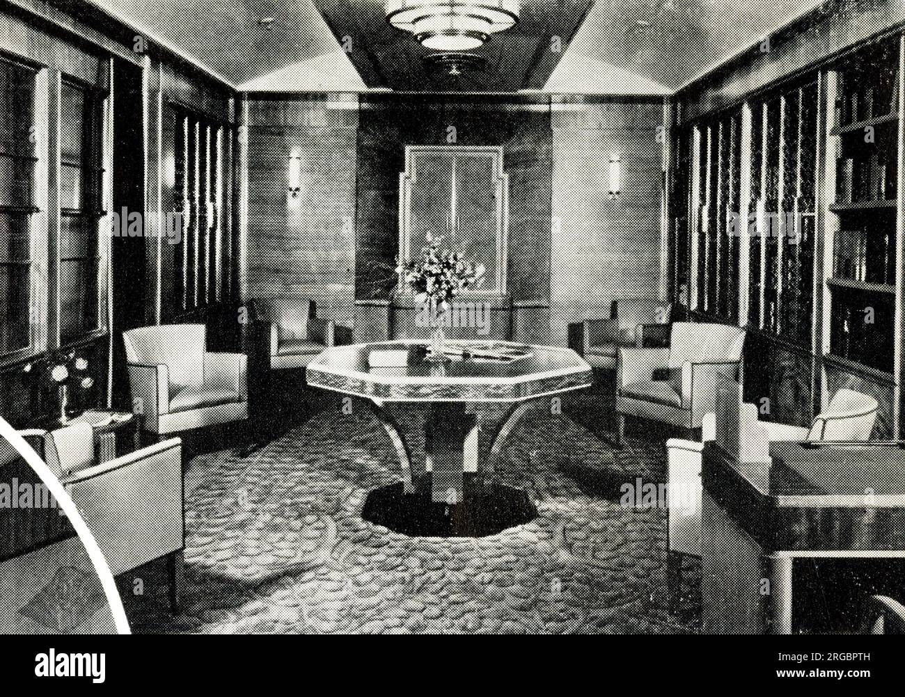 RMS Mauretania, Library, January 1949 Stock Photo - Alamy