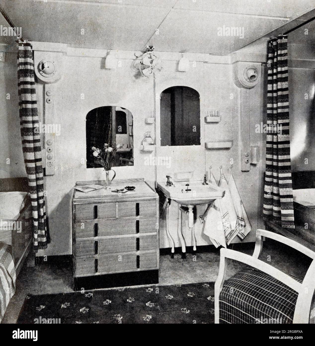 Cunard britannic white star hi-res stock photography and images - Alamy
