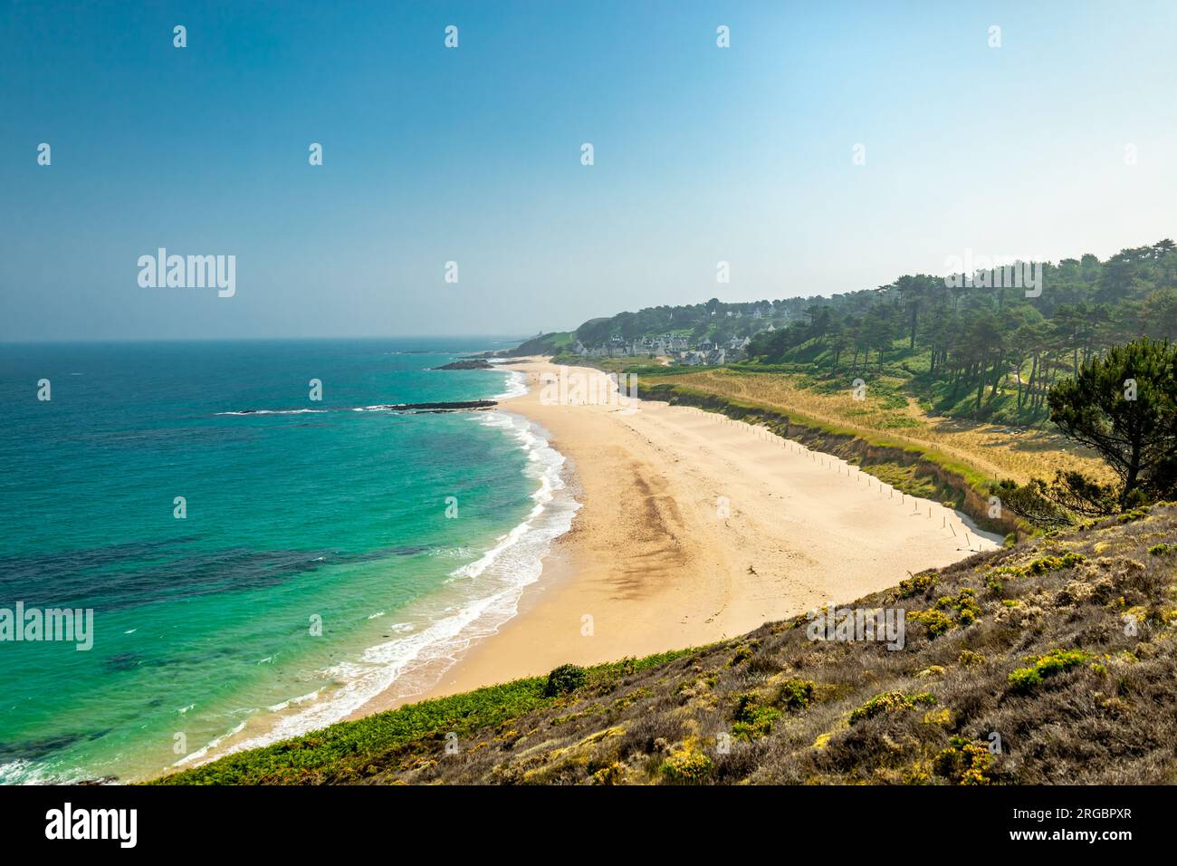 On the road in beautiful Brittany with all its highlights - France ...