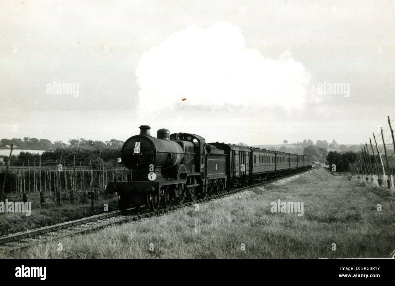Steam Railway locomotive 'L1' Class 4-4-0 No. 31751 Stock Photo - Alamy