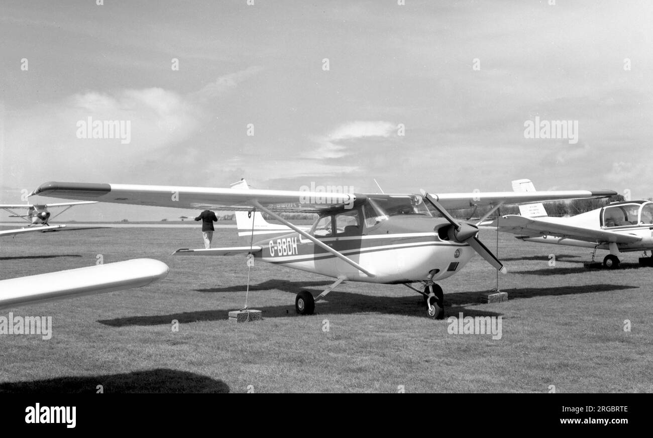 0990 Black and White Stock Photos & Images - Alamy