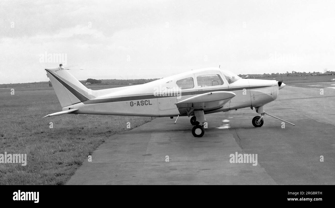 Beech 23 musketeer hi-res stock photography and images - Alamy