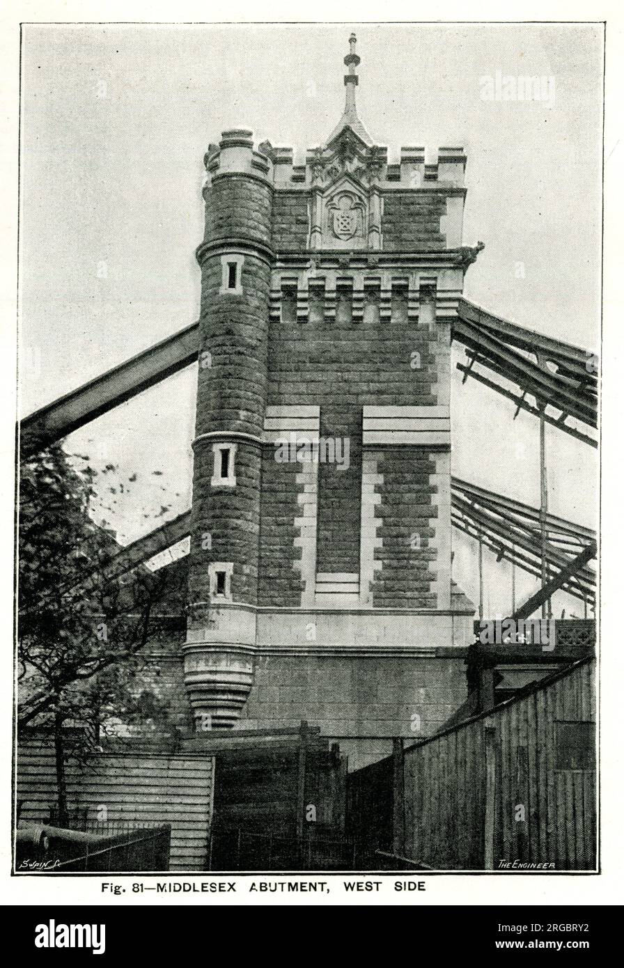 Construction of tower bridge 1890s hi-res stock photography and images ...