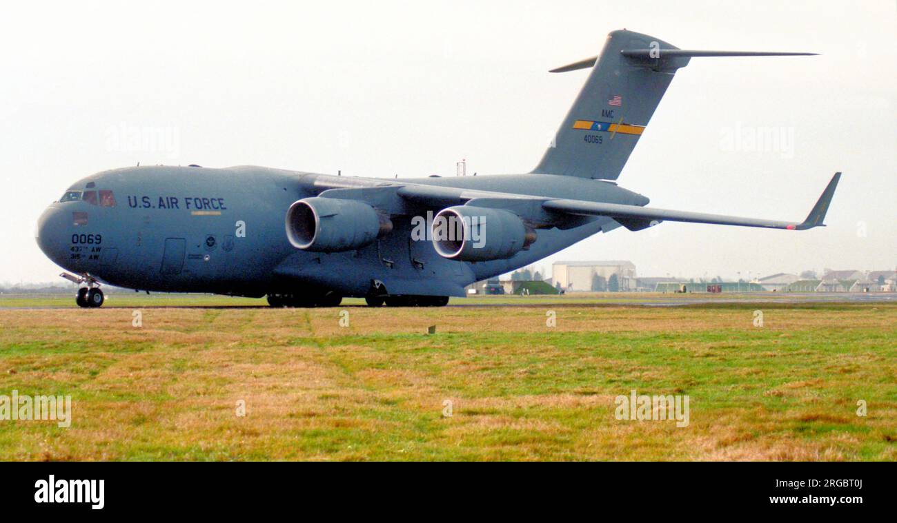 United States Air Force - McDonnell Douglas C-17A Lot II Globemaster ...