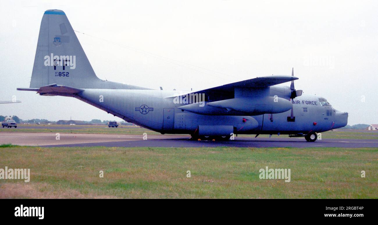 United States Air Force - Lockheed HC-130P 64-14852 (MSN 382-4036), at ...