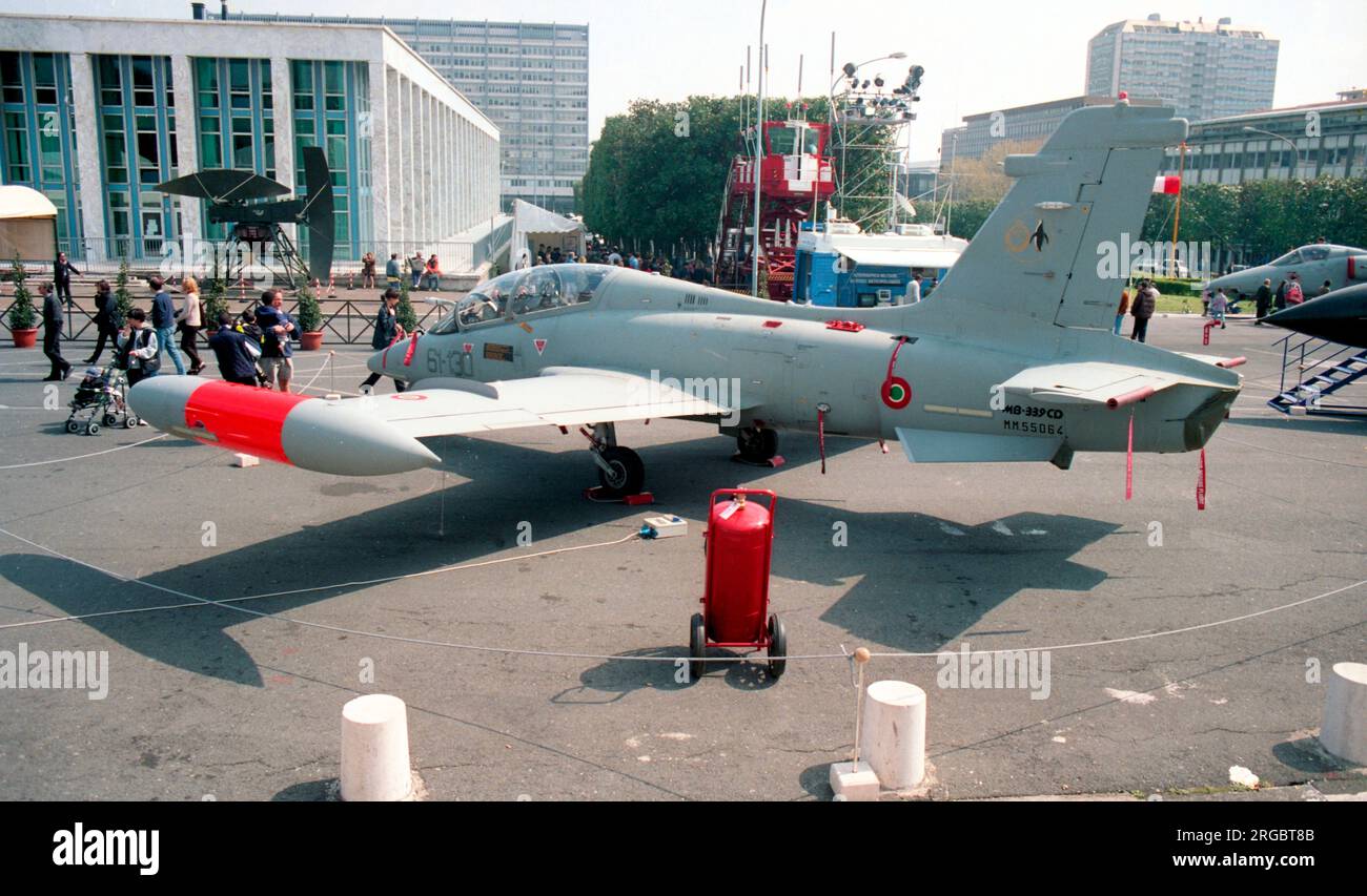 Panavia Tornado MM587 (msn P009, X587) , the 9th prototype Tornado at a ...